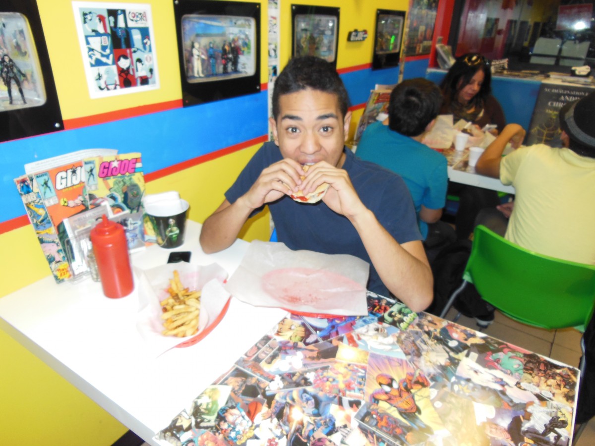PHOTOS | ACTION BURGER